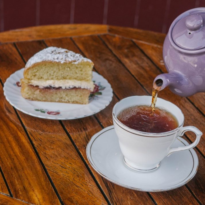 Warmley Waiting Room - Family Run Bristol Cafe